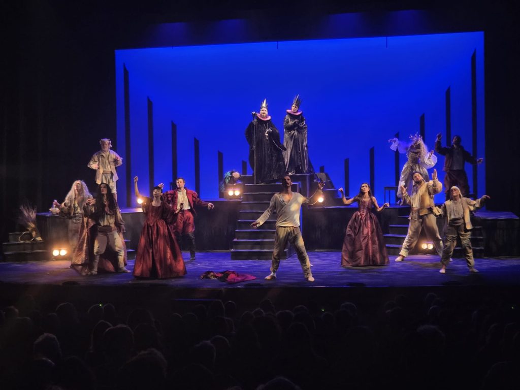 “Sogno di una notte di mezza estate” incanta il Teatro Quirino - Info ...